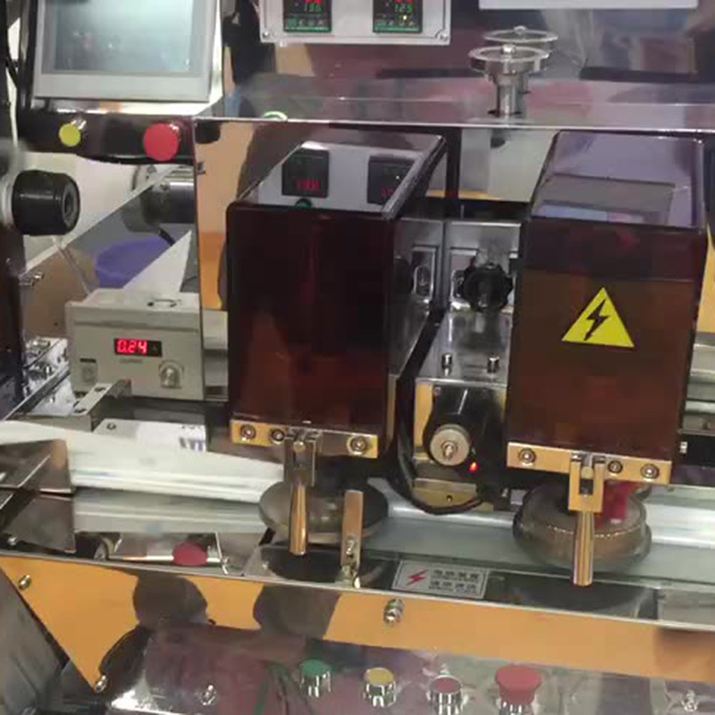 Innovative wet wipe packaging machine，wet tissues machine，3.wet wipes ...