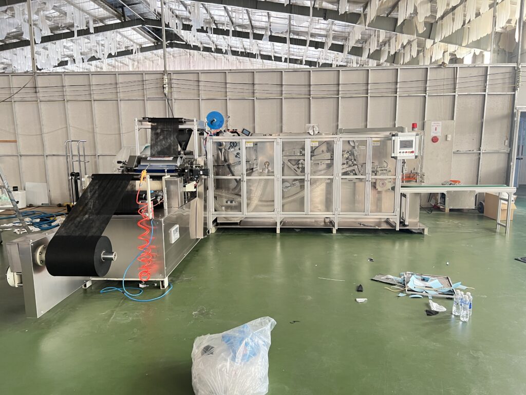 Innovative Non woven apron machine,disposable apron machine，Non Woven ...